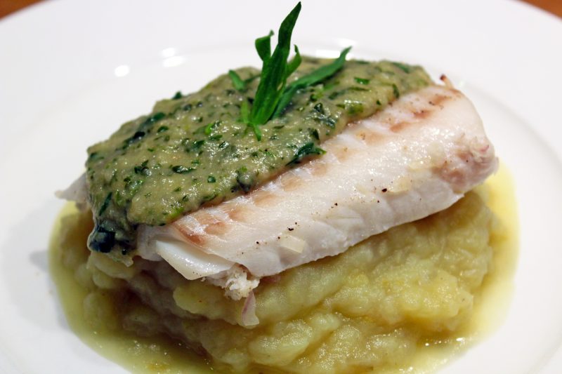 Filet de morue à la flamande avec purée et endives | Idées recettes